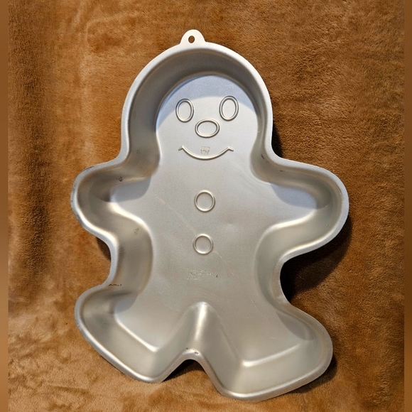 Wilton | Holiday | Vintage 985 Gingerbread Man Cake Pan | Poshmark